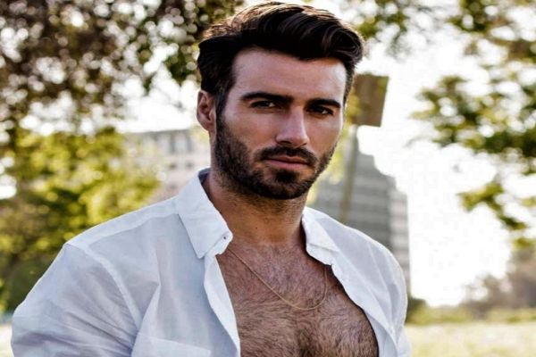 Billionaire Romance Novel: After A Night With The Hot CEO - Dreame